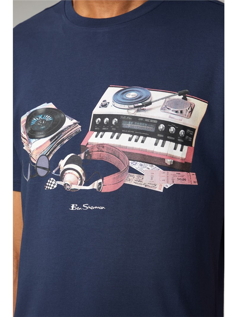 Ben Sherman Retro Record Player Graphic T-Shirt